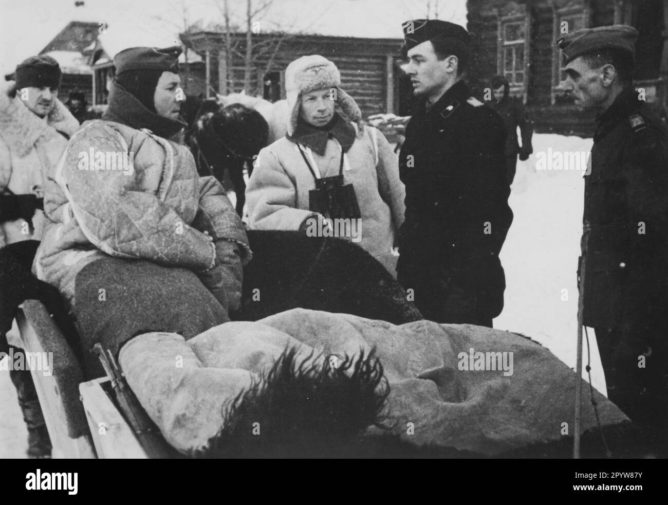 The commander of the 98th Infantry Division Martin Gareis (on the ...