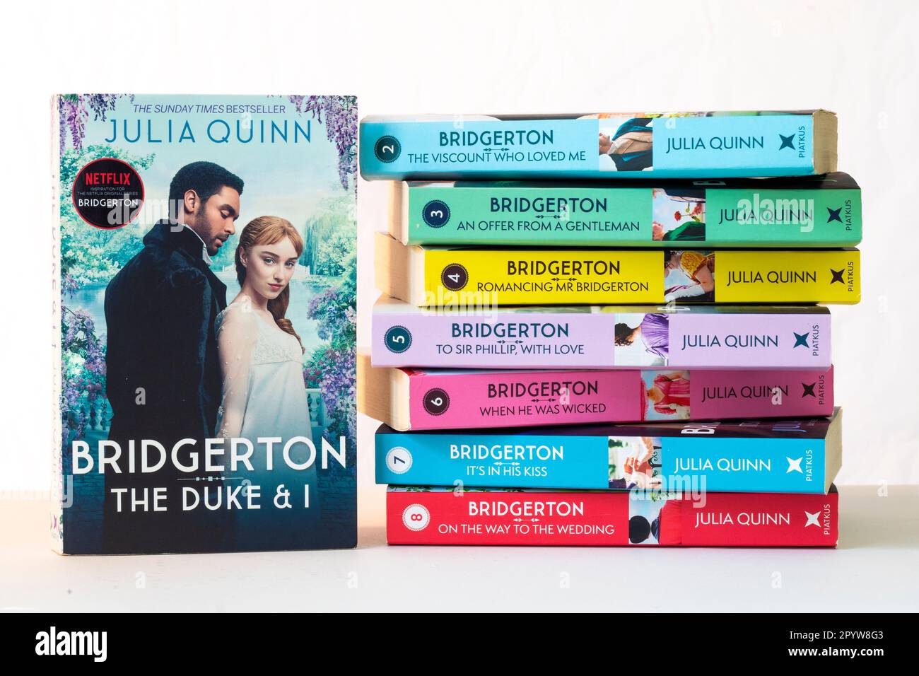 Bridgerton daphne hi-res stock photography and images - Alamy