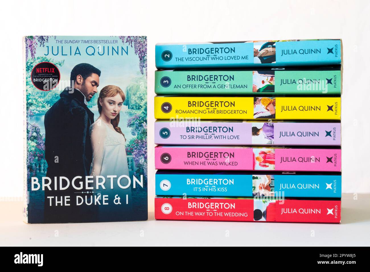 Bridgerton daphne hi-res stock photography and images - Alamy