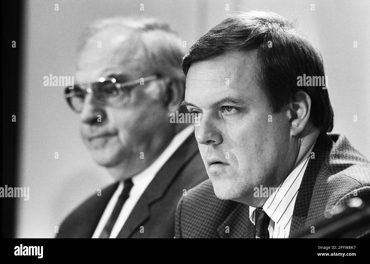 Germany, Bonn, 30/09/1991. archive. 29-08-21 CDU press conference photo ...