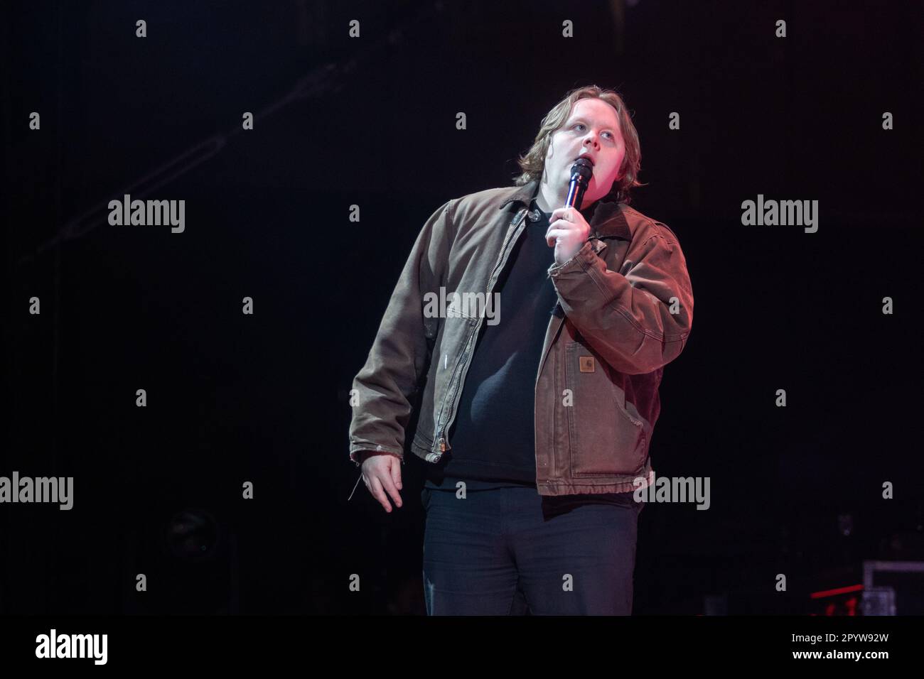Lewis capaldi 2023 hi-res stock photography and images - Alamy
