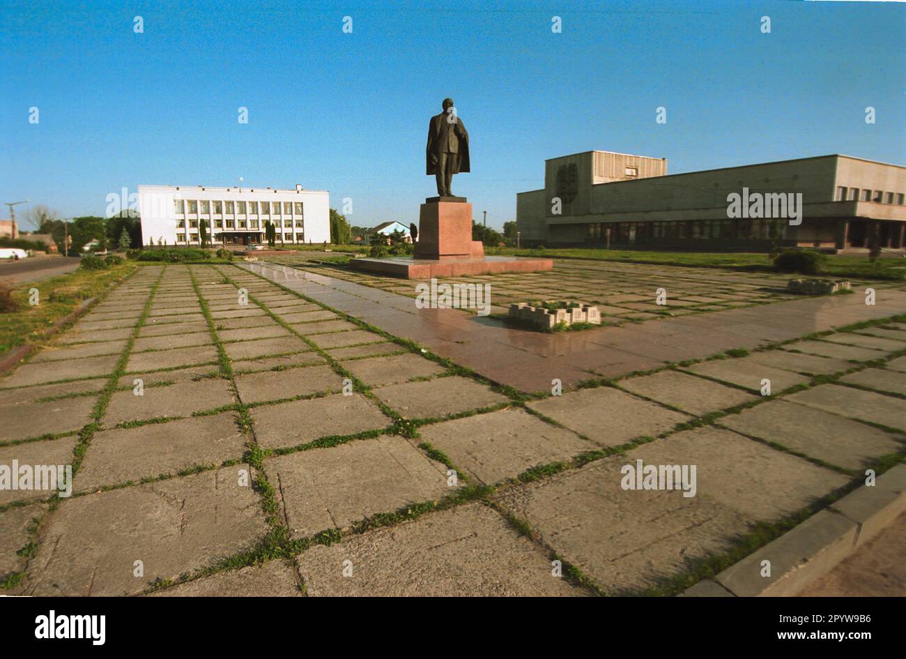 Ukraine / Country / 1998 The city of Chernyakhev near Shitomir, the ...