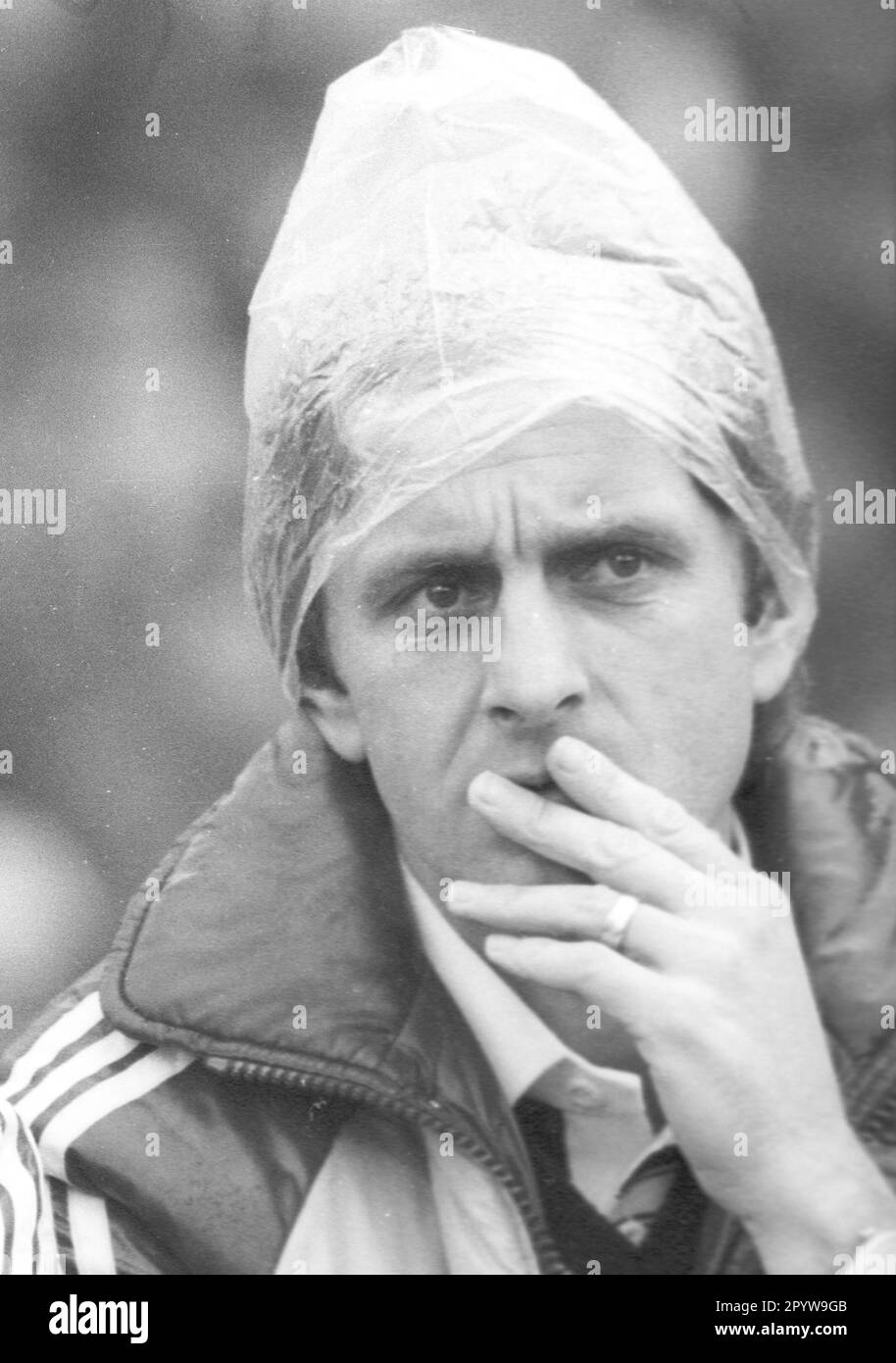 Hamburg sv 1982 hi-res stock photography and images - Alamy