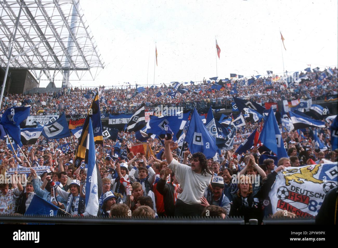 DFB Cup final : Hamburger SV - Stuttgarter Kickers 3:1 /20.06.1987/ HSV ...