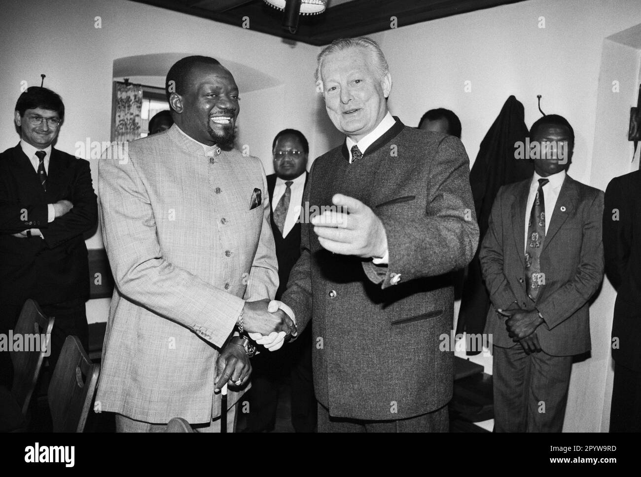 Germany, Munich, 11.05.1991. Archive: 27-48-23 Visit of UNITA President ...
