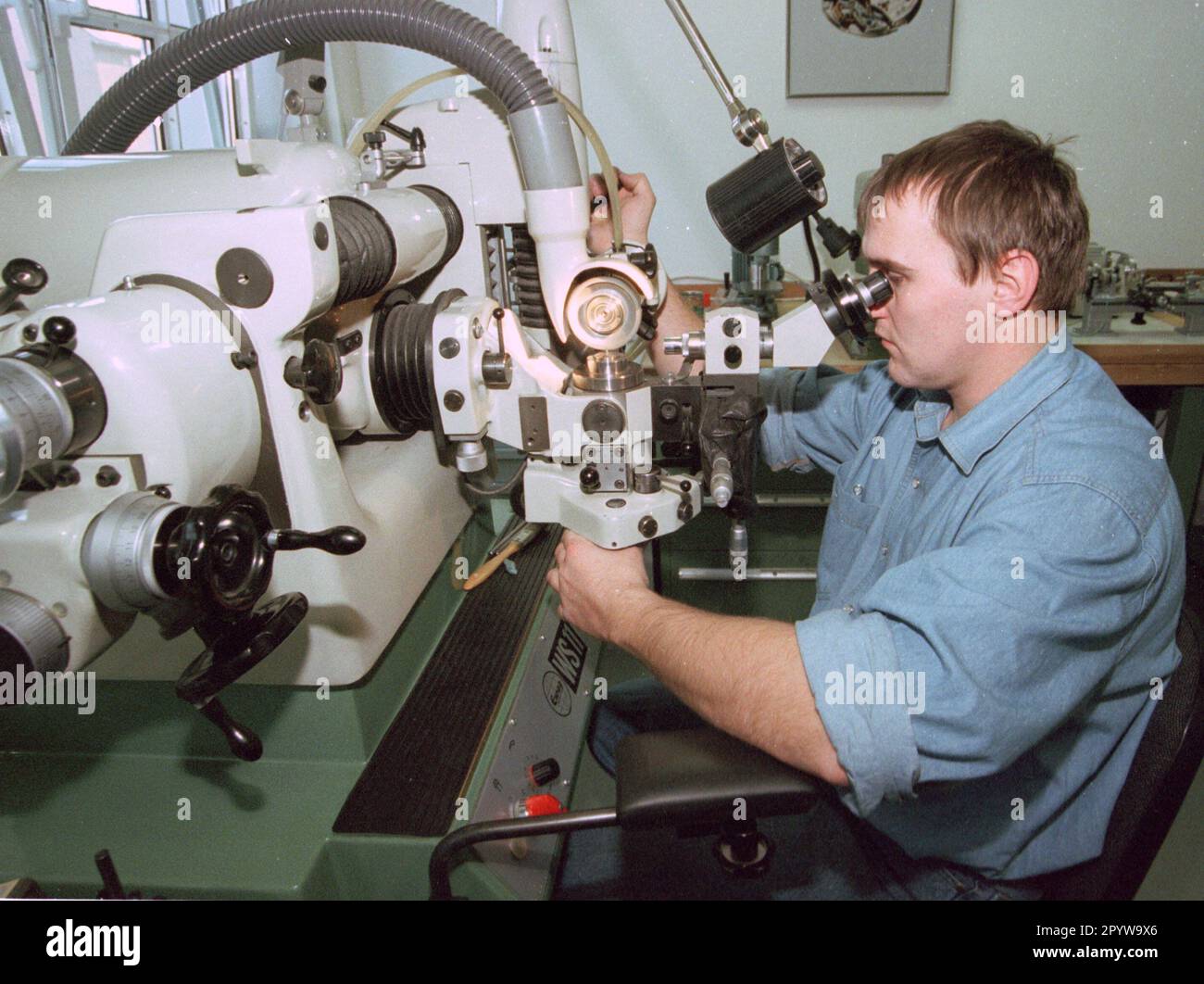 Saxony / Economy / Precision Mechanics / Handicraft 1998 Uhren ...