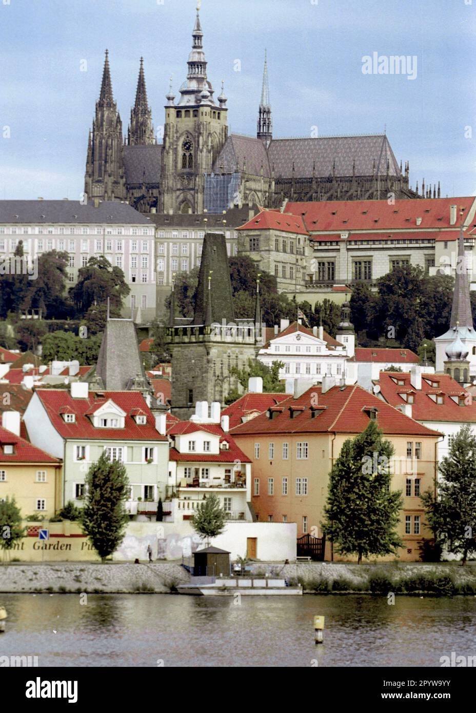 CZ-Czech Republic / Czech Republic / Prague / 1999 Old Town: Charles ...
