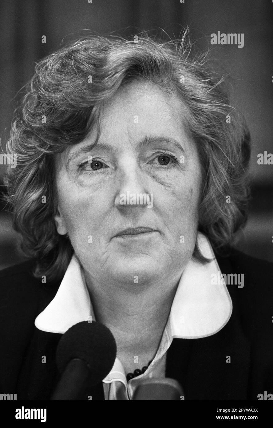 Treuhand anstalt Black and White Stock Photos & Images - Alamy