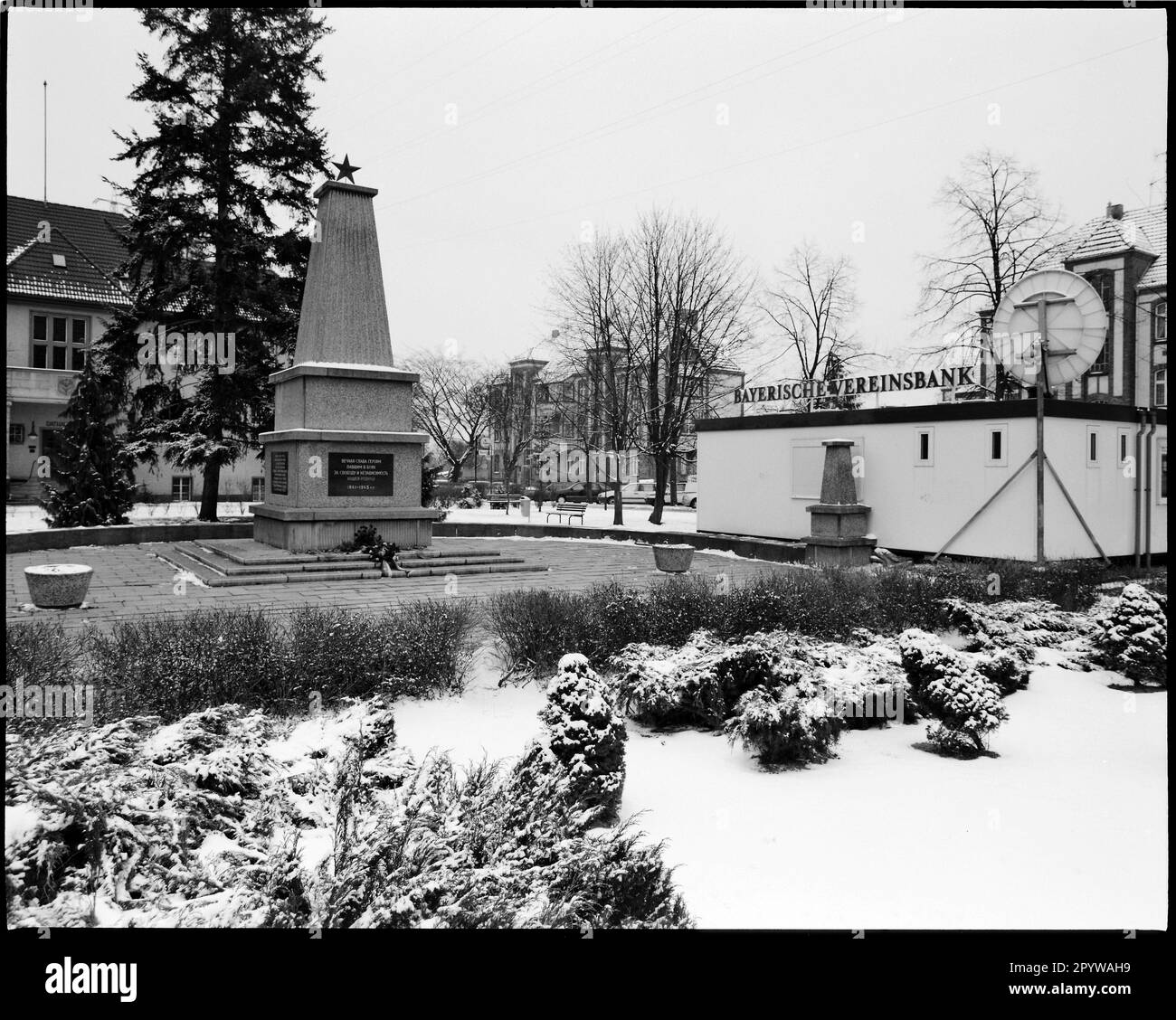 Memorial fallen soldiers Black and White Stock Photos & Images - Alamy