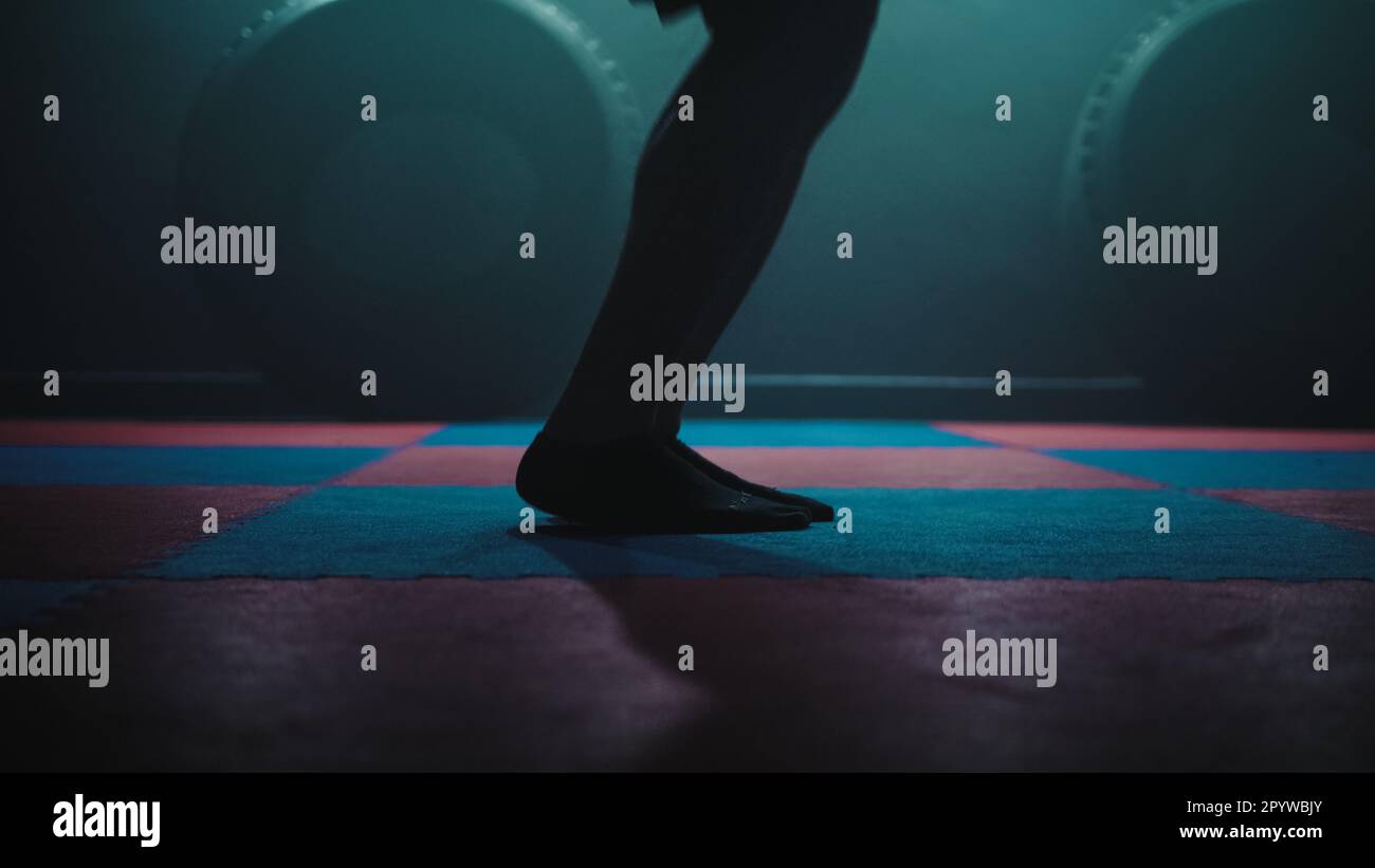 Male athlete legs skipping jump hi-res stock photography and images - Alamy