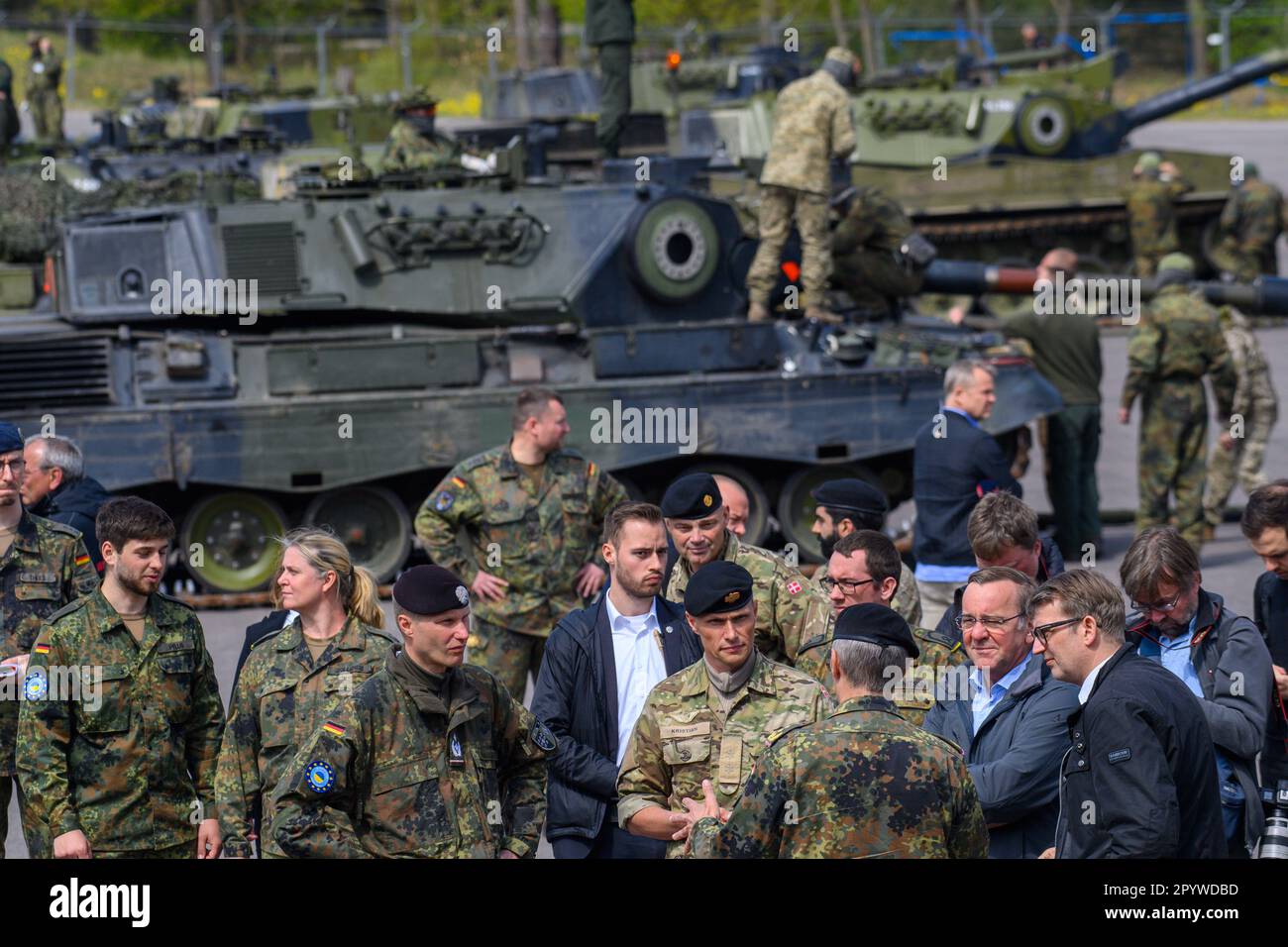 Klietz, Germany. 05th May, 2023. German Defense Minister Boris ...