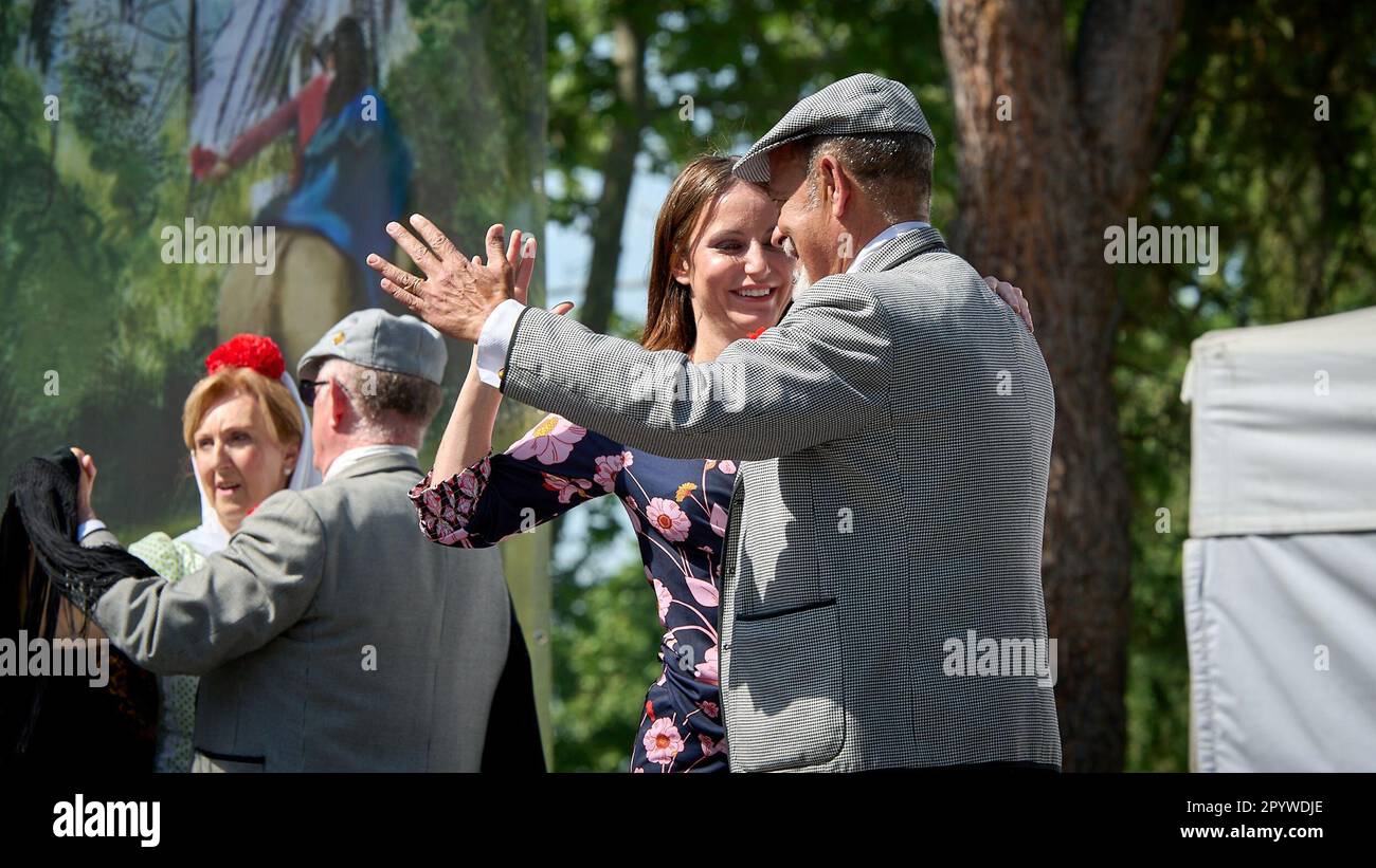 Cultura bailando hi-res stock photography and images - Alamy