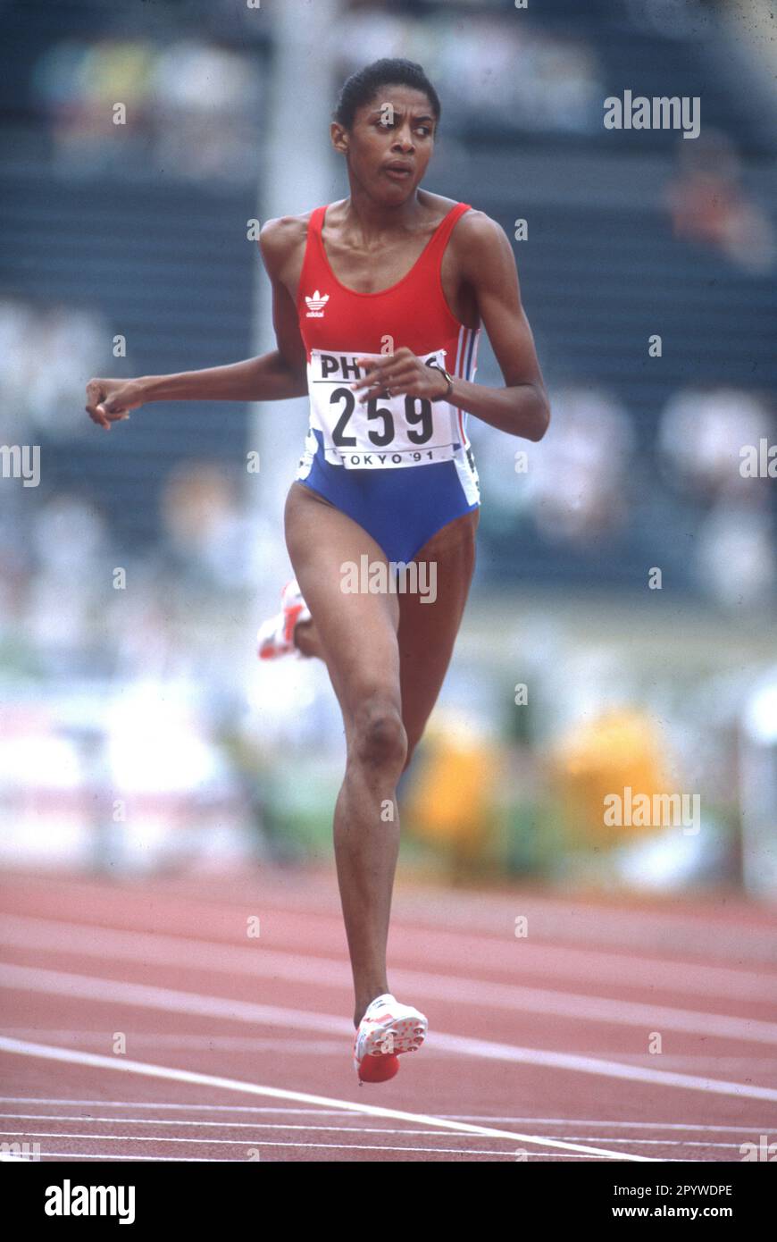 World Athletics Championships 1991 in Tokyo. Marie-José Pérec (FRA) Action 400m. 25.08.2021 ...