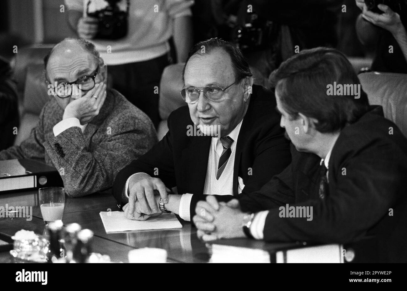 Cdu and csu Black and White Stock Photos & Images - Alamy