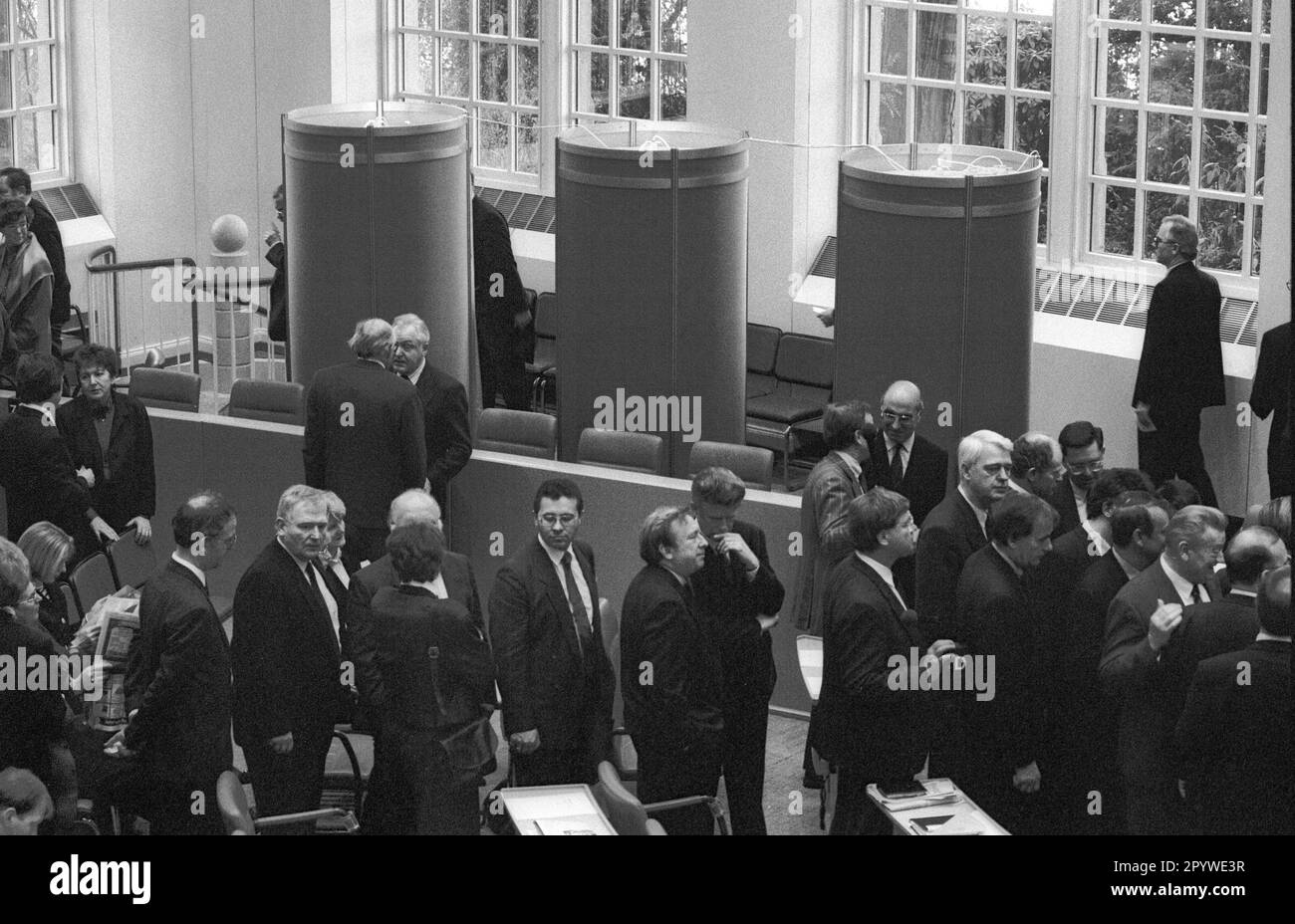 Germany, Bonn 17.01.1991 Archive-No.: 24-34-17 Election of the Federal ...