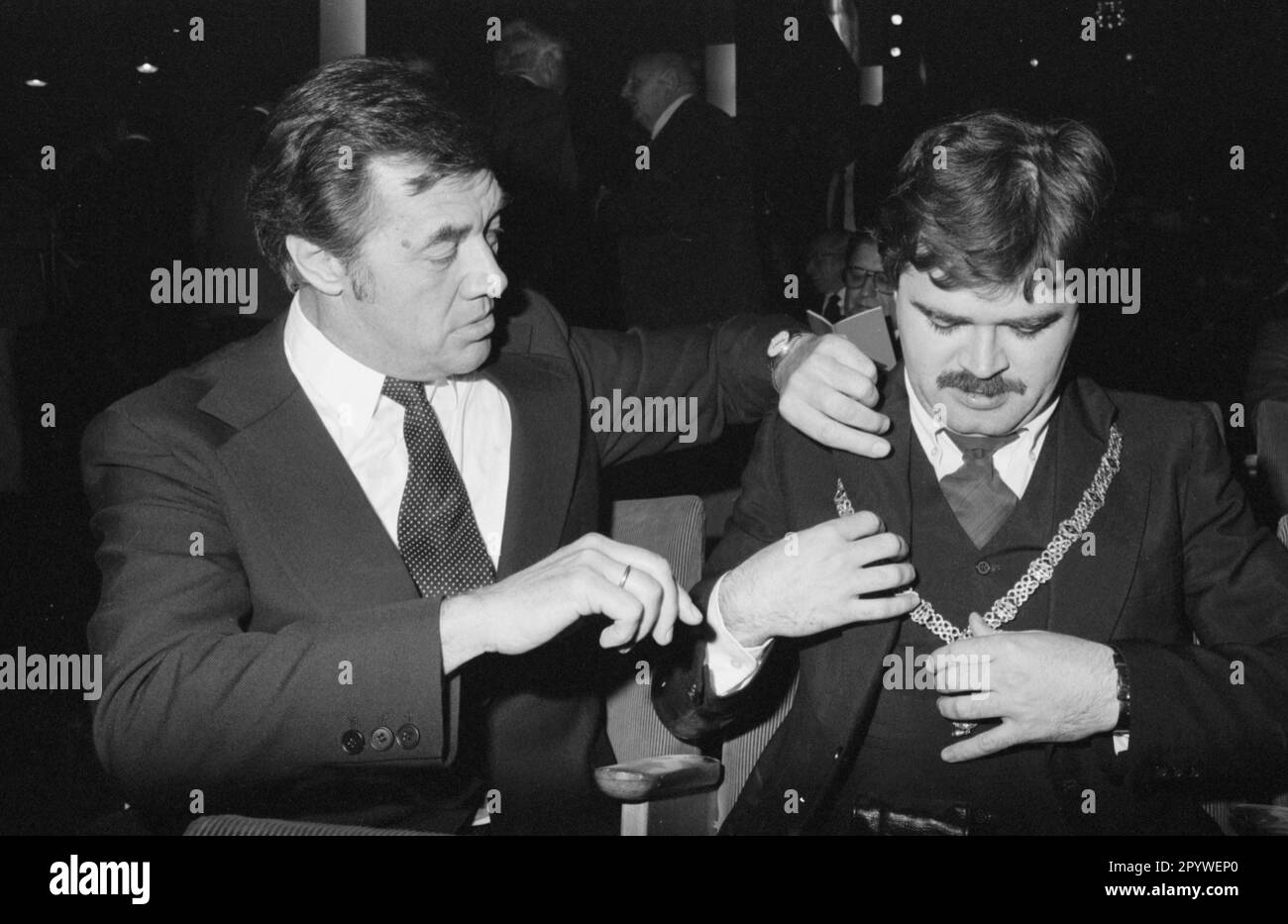 Peter Gauweiler (right) at the opening of the Mathäser Filmplast in ...