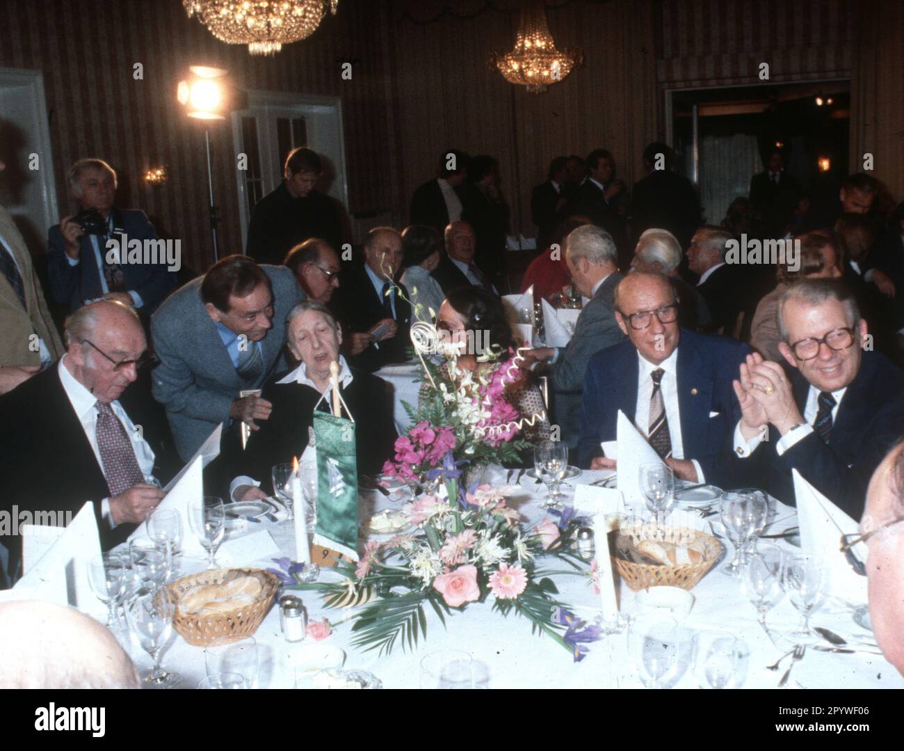 Farewell to national coach Helmut Schön in Frankfurt 15.11.1978. Helmut ...