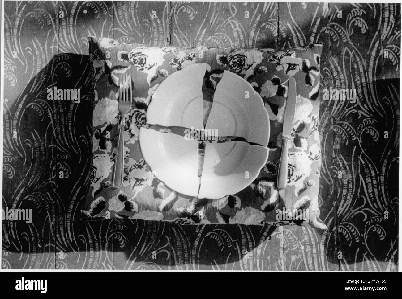 Photo of a knife Black and White Stock Photos & Images - Alamy