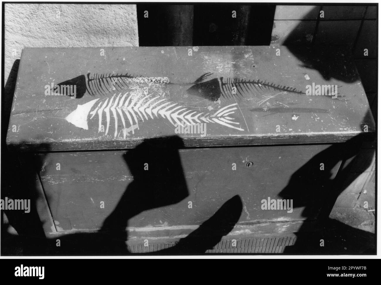 Cologne, Germany). Graffiti et al. Shadow staging, “graffiti and shadow ...