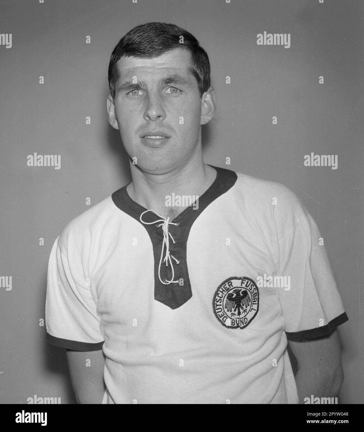 Lothar Emmerich in national jersey , portrait, German national team 20. ...