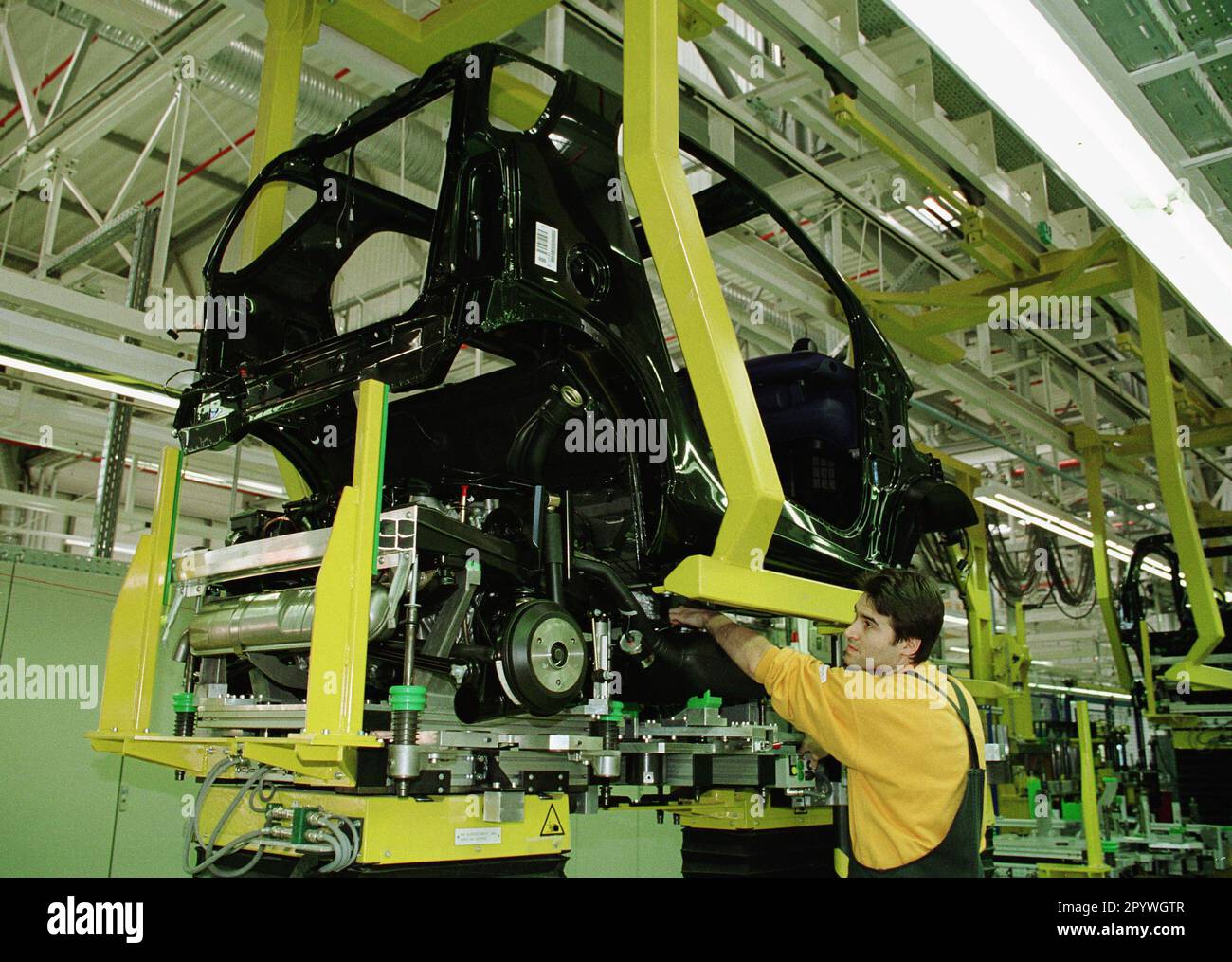 FRA , FRANCE : Production of the SMART in Hambach at MCC AG , a ...