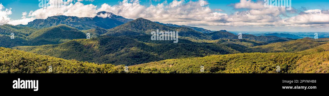 Panoramic photography in Lavras Novas of the hills, mountains ...