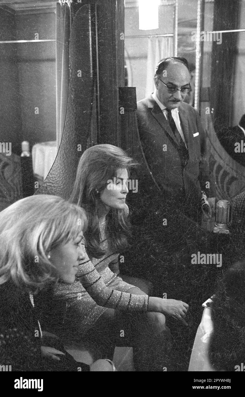 "Raquel Welch at an event in Berlin. This year the episode "" Fräulein ...