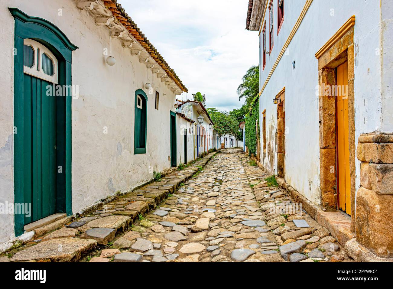 Famous streets of the ancient and historic city of Paraty with its ...