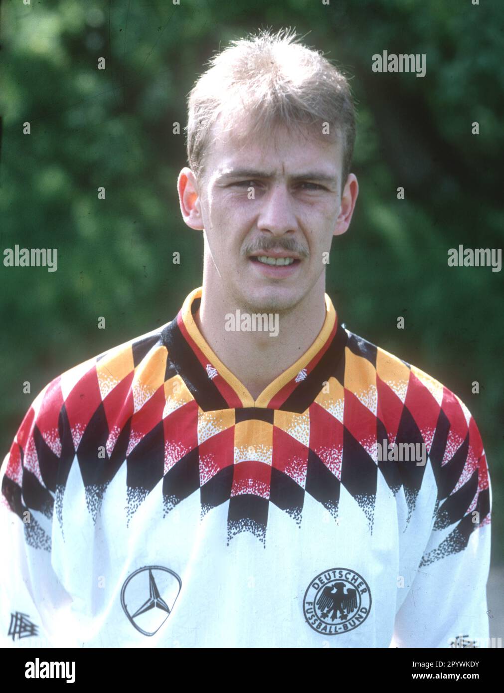 Mario Basler portrait in national jersey Aufn. 20.05.1994 (date ...