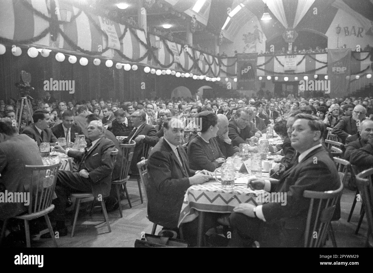 Audience at a campaign event of the FDP during the Bavarian state ...