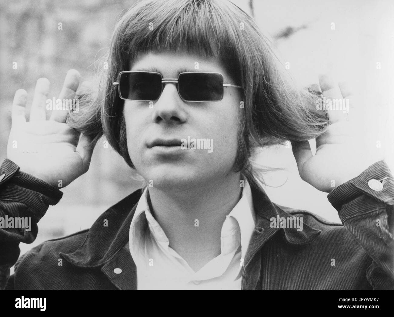 Fred Viebahn, German writer. [automated translation] Stock Photo - Alamy