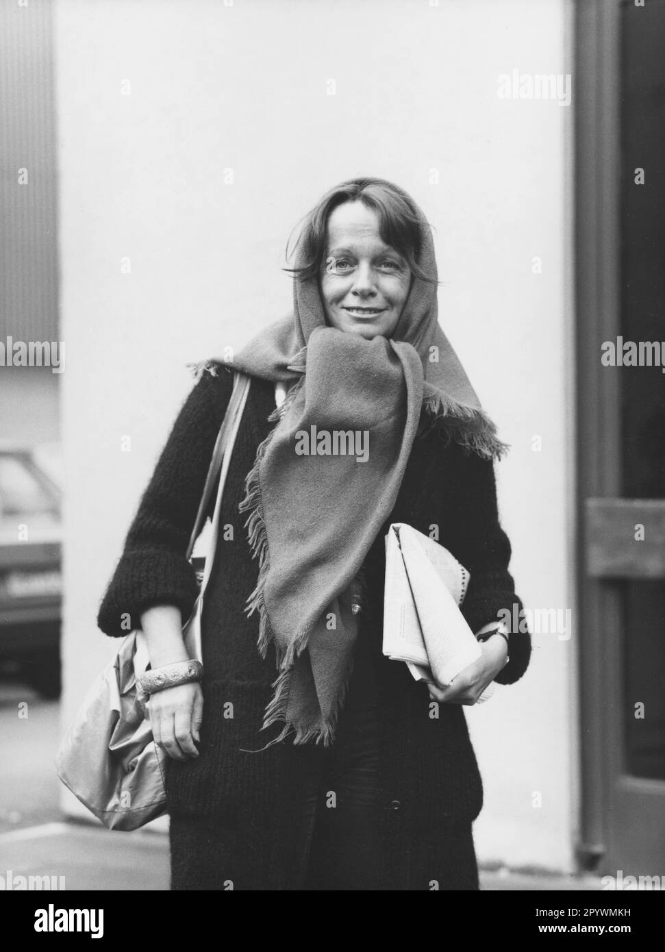 Esther vilar 1981 hi-res stock photography and images - Alamy