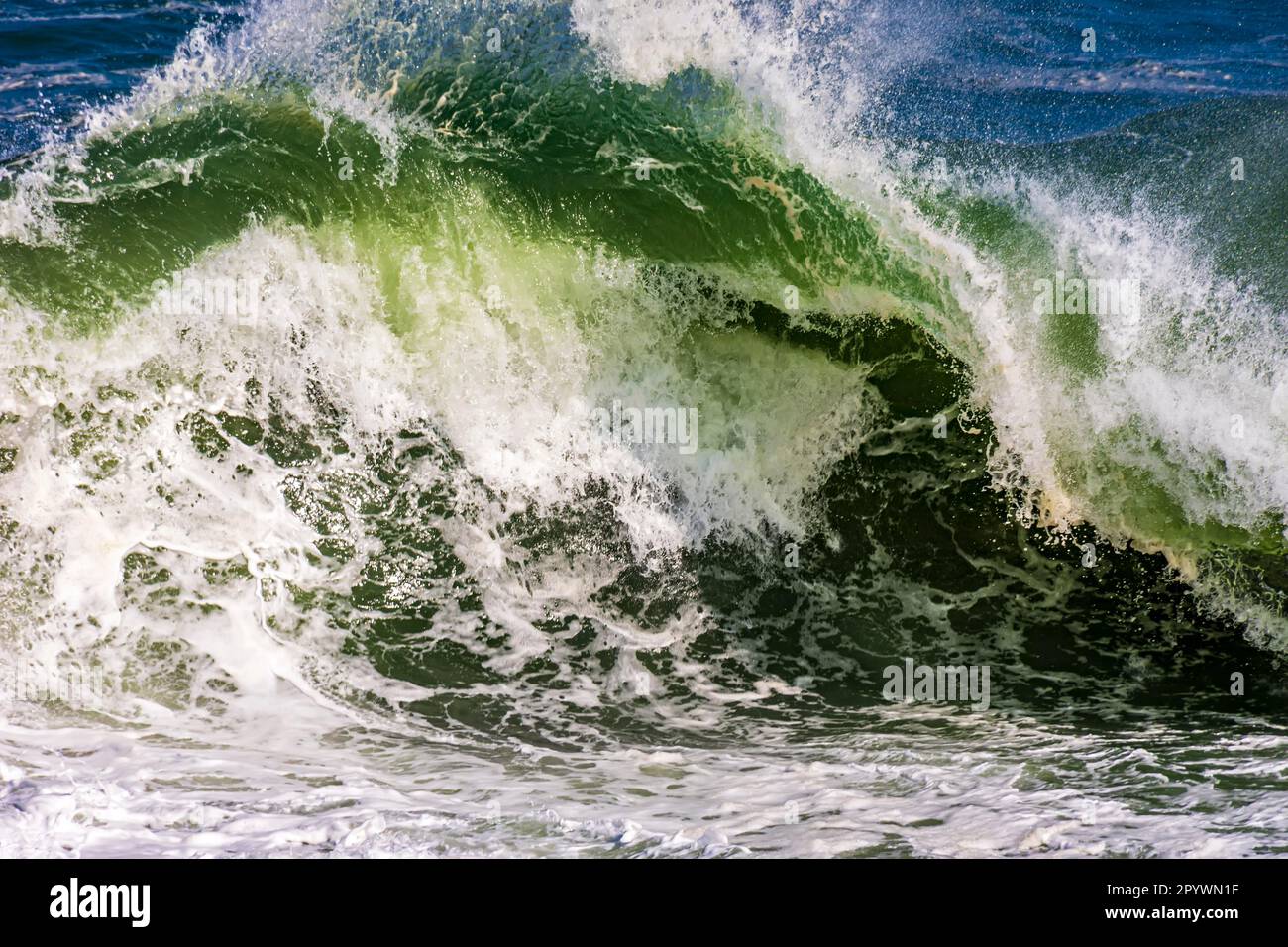 Drop in the ocean hi-res stock photography and images - Alamy