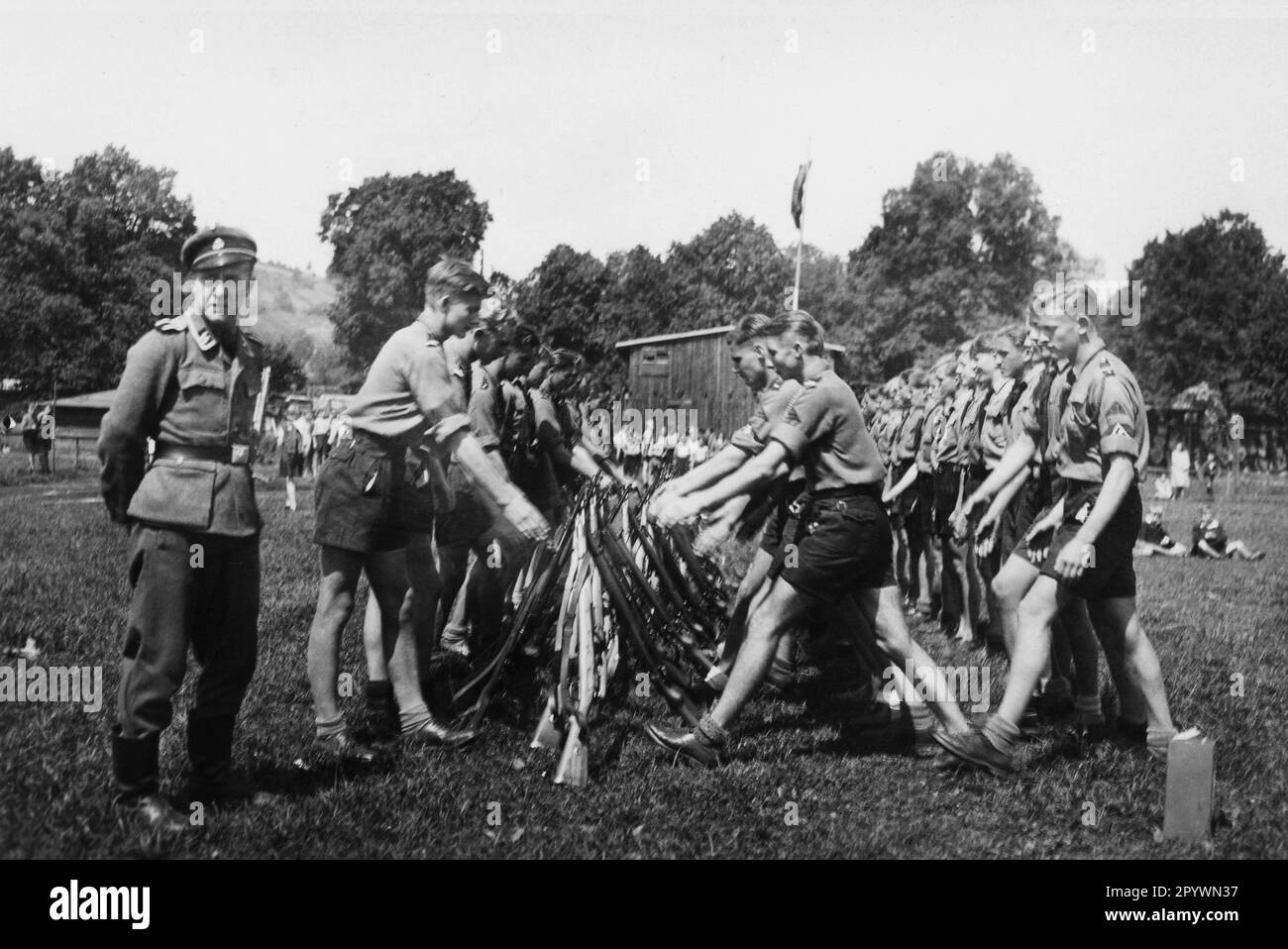Hitler youths during weapons training in Eichstätt in 1943. On the left ...