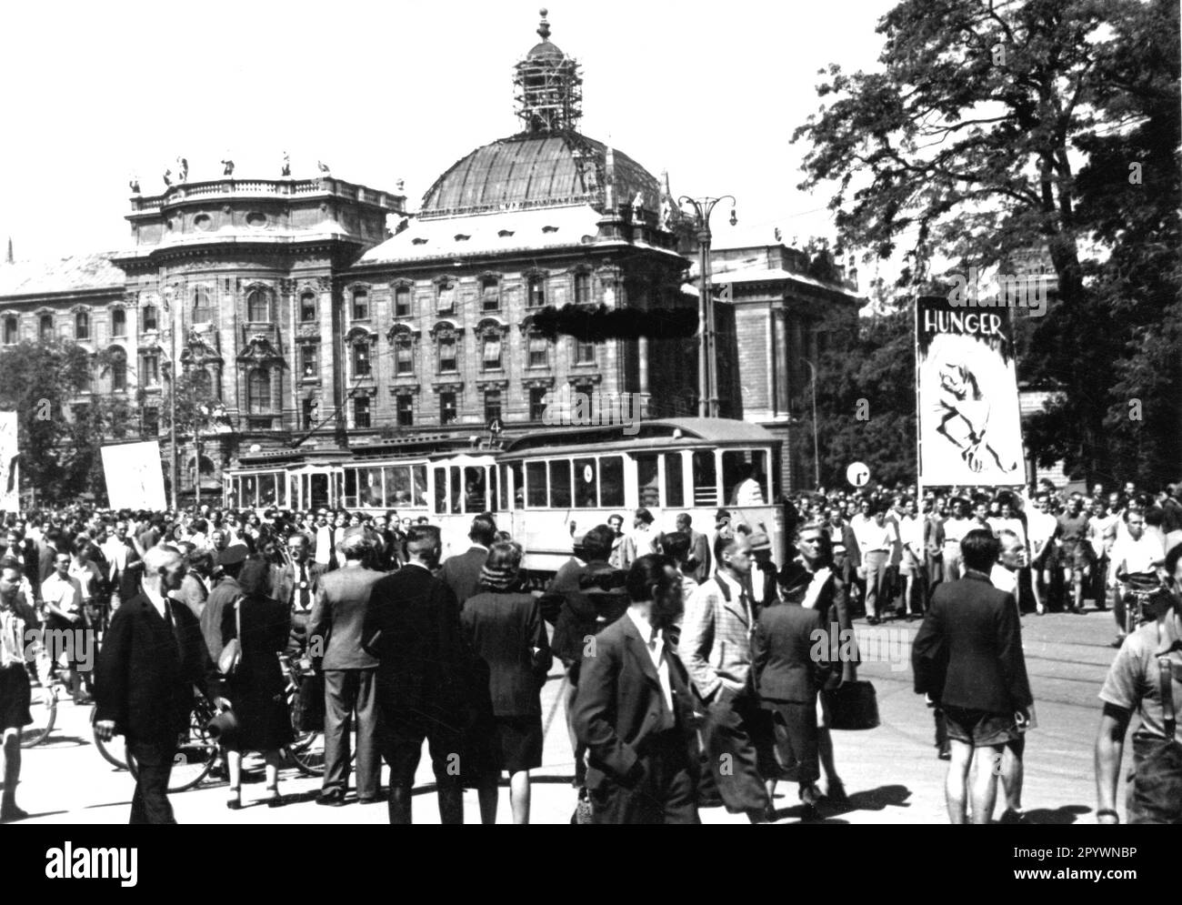 Students demonstrate on June 17, 1948 at the Stachus against the poor ...