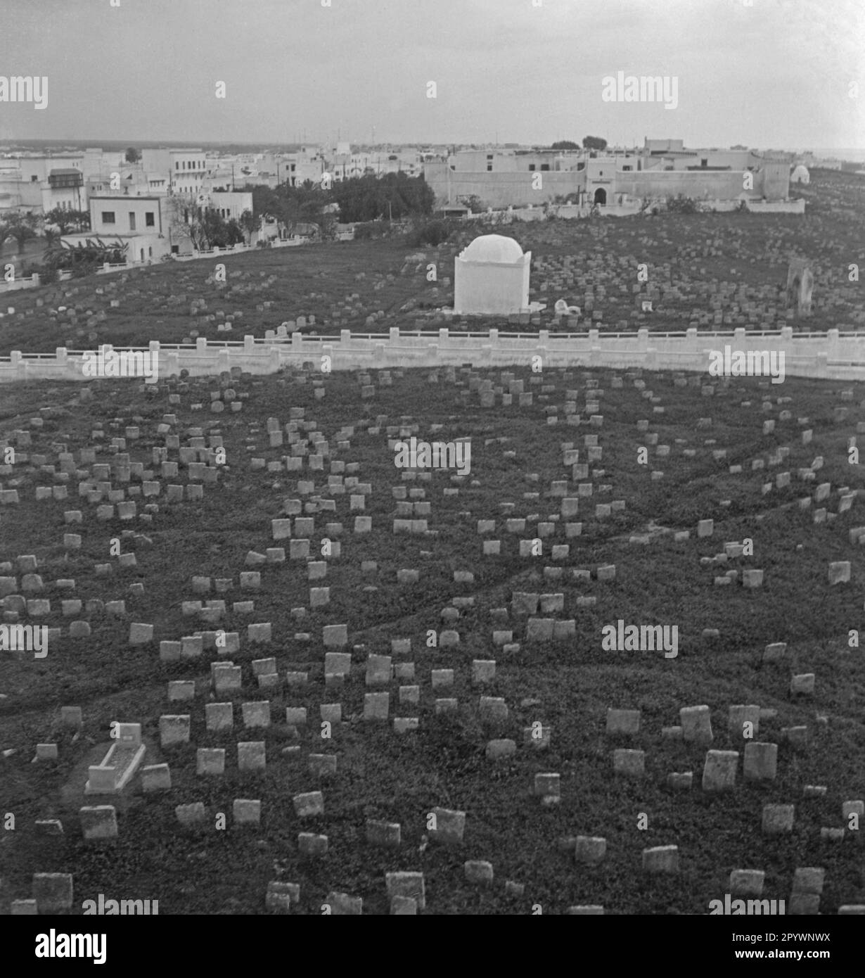 Dakar travel Black and White Stock Photos & Images - Alamy