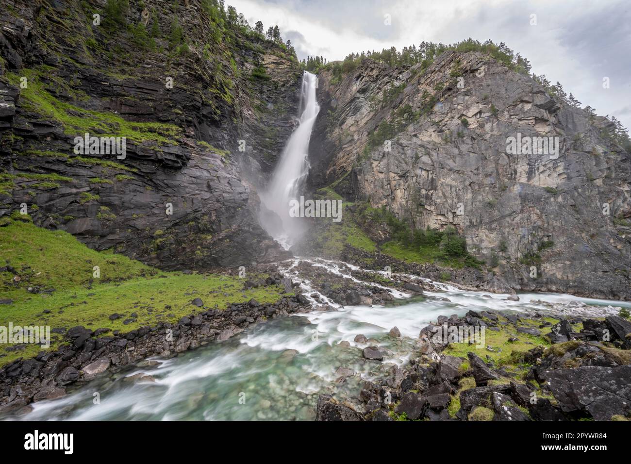 River Driva, Svoufallet waterfall, long exposure, Amotan Gorge, Gjora ...