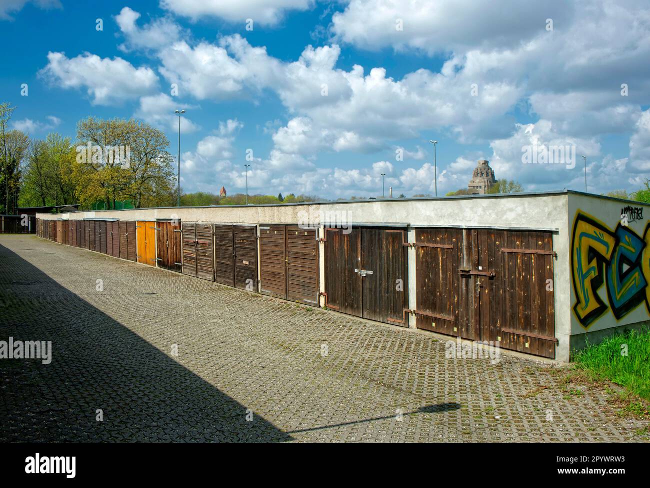 Built in garages hi-res stock photography and images - Alamy