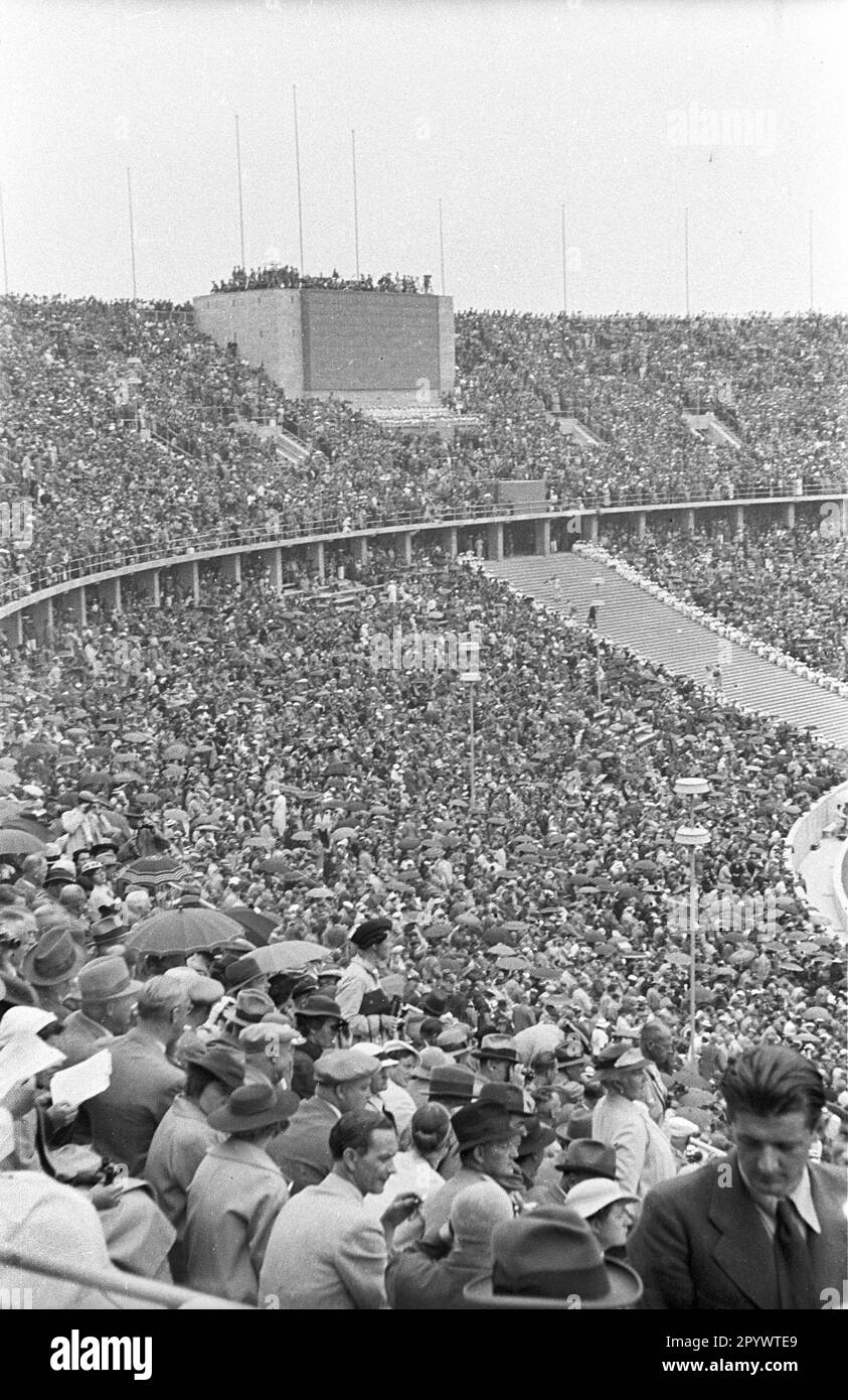 View of the grandstand at the 1936 Summer Olympics in Berlin Stock ...