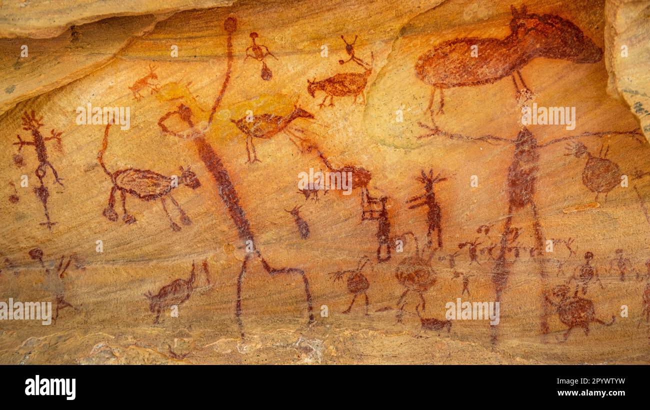 Rock art painting at Pedra Furada, Unesco site Serra da Capivara ...