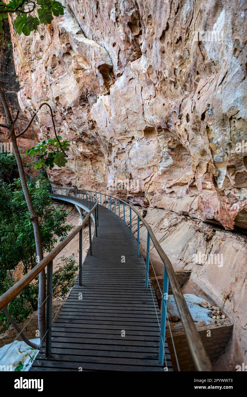 Overhanging cliffs at Pedra Furada, Unesco site Serra da Capivara ...