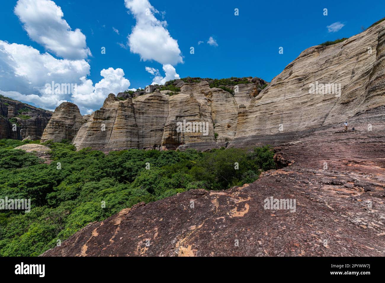 Sandstone cliffs at Pedra Furada, Unesco site Serra da Capivara ...