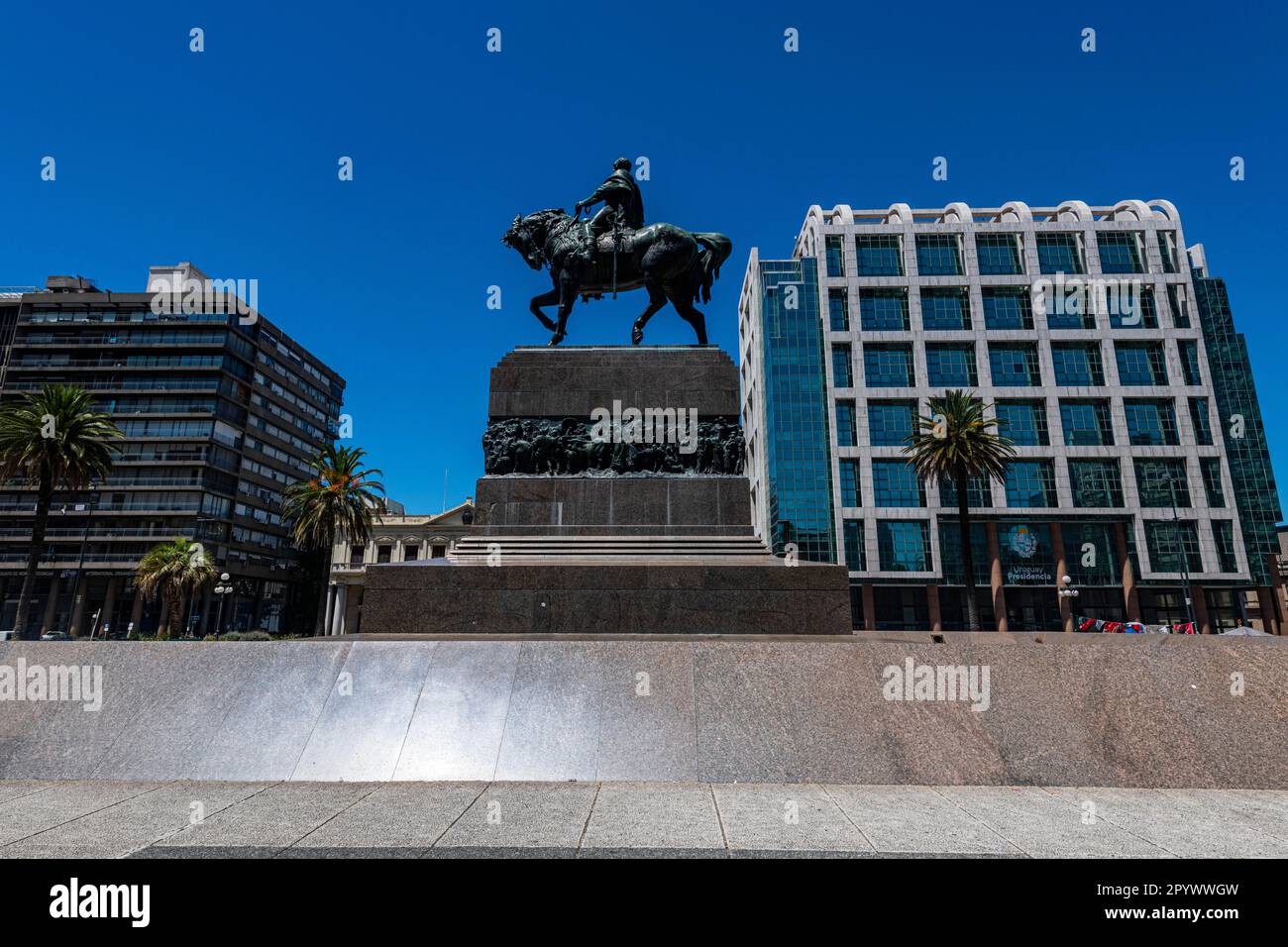 Independence Square, Montevideo, Uruguay Stock Photo - Alamy