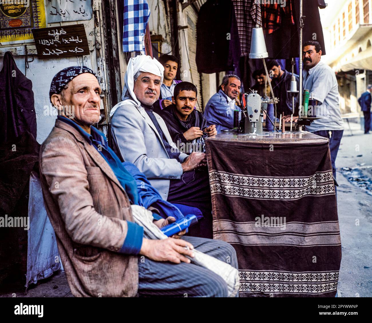 Street traders in the central area, Baghdad, Iraq Stock Photo - Alamy