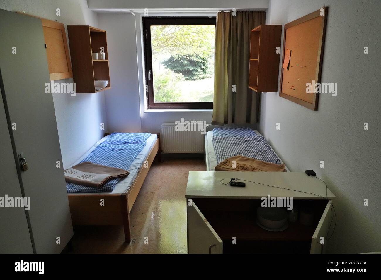 Berlin, Germany. 05th May, 2023. Blue and white checkered bed linen ...