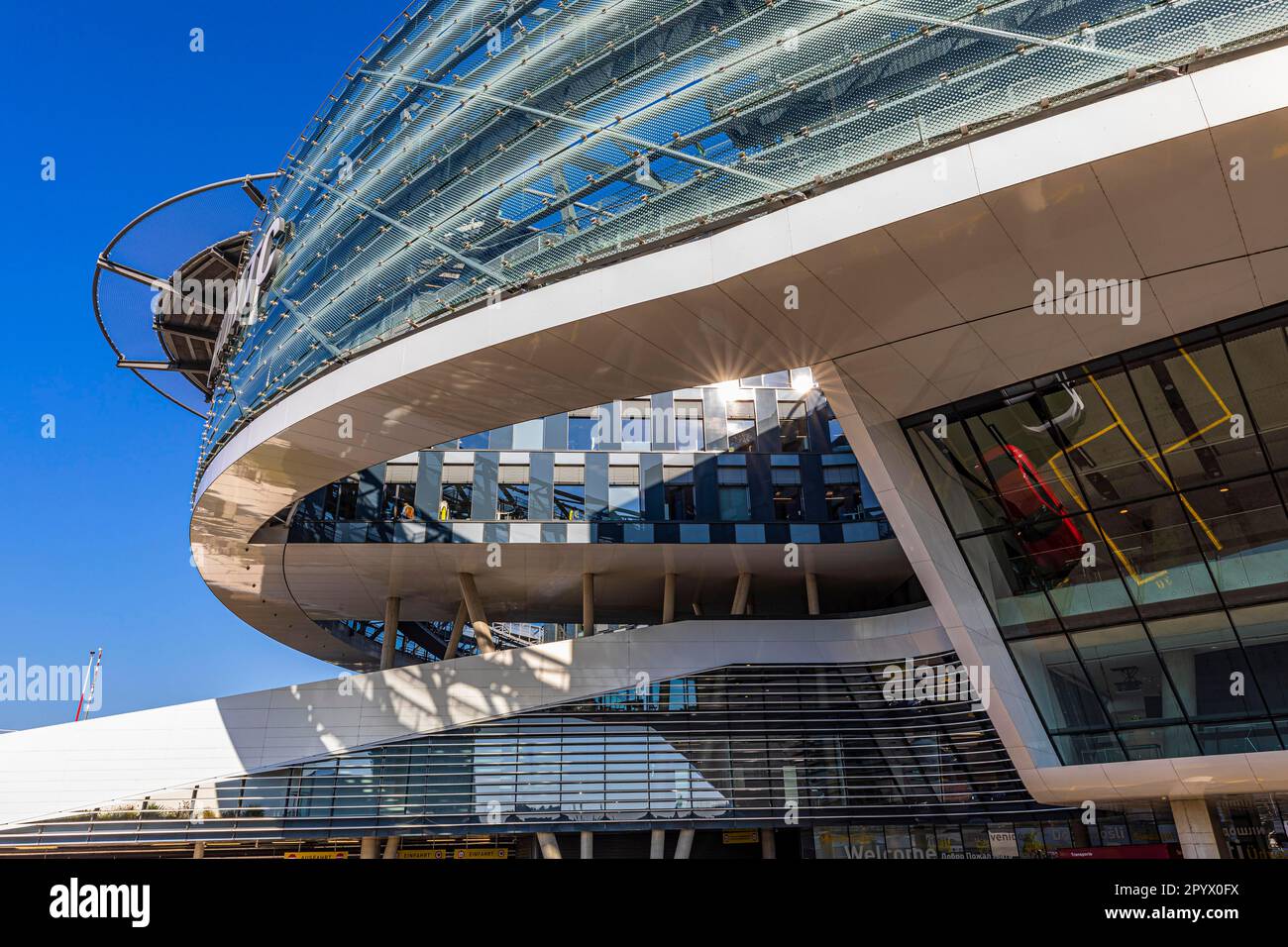 Glass palace of the Austrian Automobile, Motorcycle and Touring Club ...