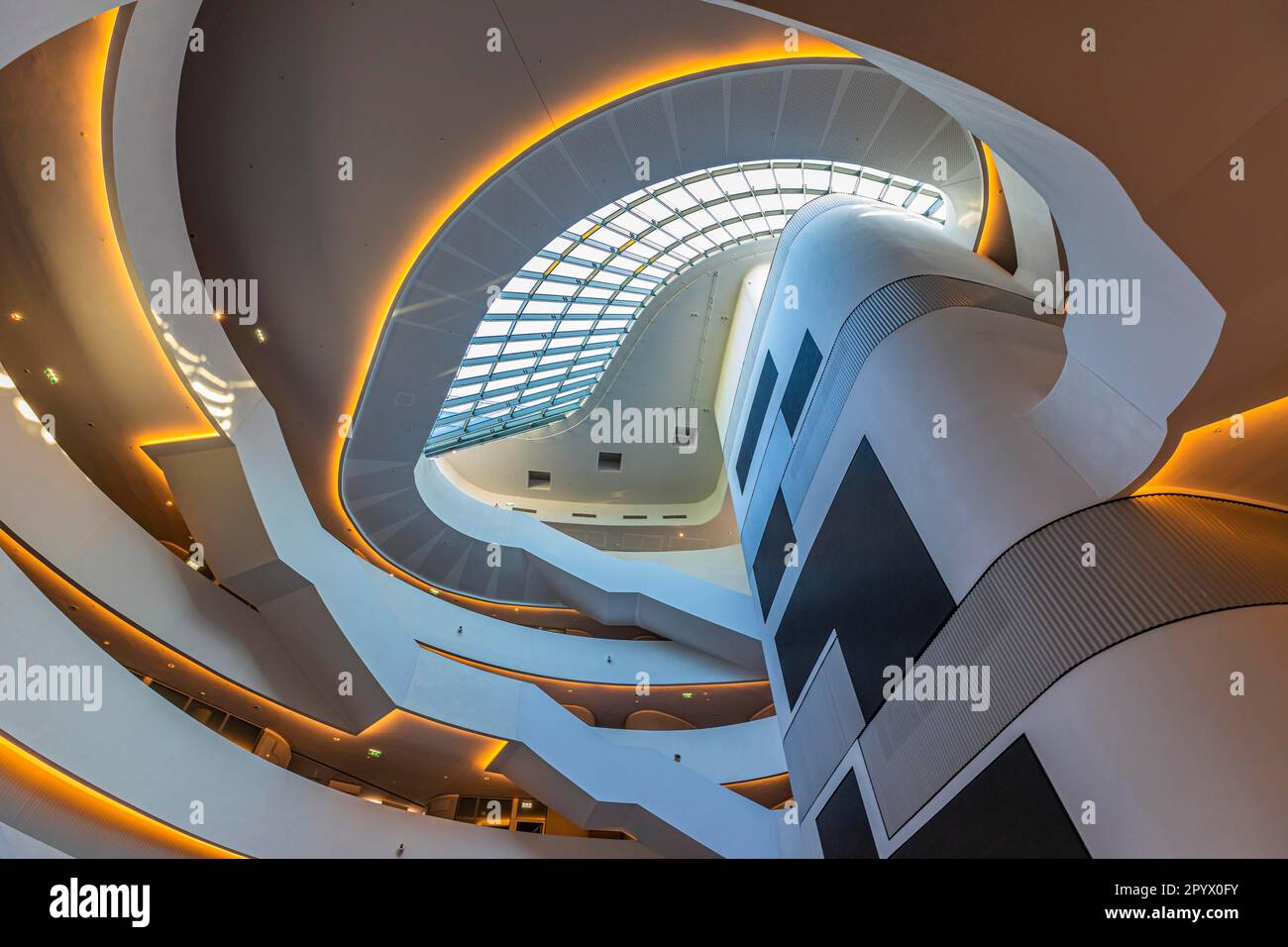 Glass palace of the Austrian Automobile, Motorcycle and Touring Club ...