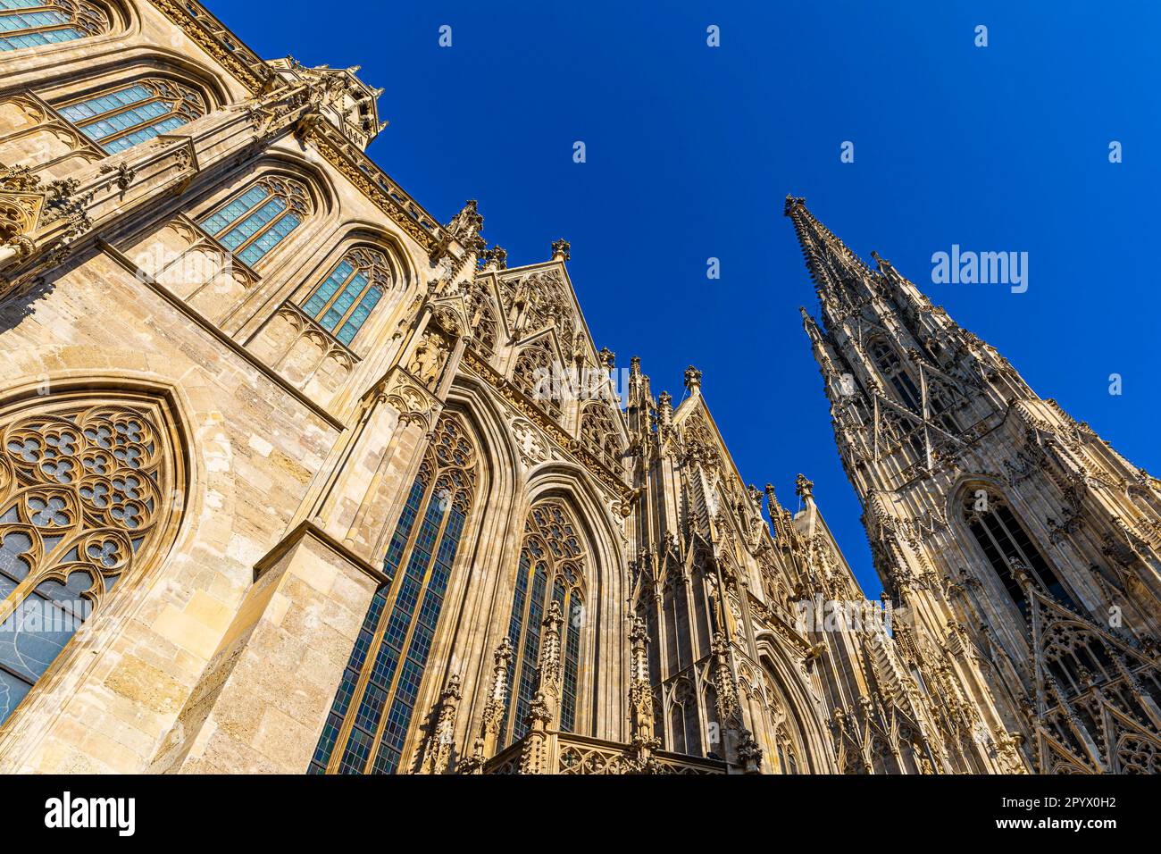 South tower of St. Stephen's Cathedral with Gothic facade, Vienna ...