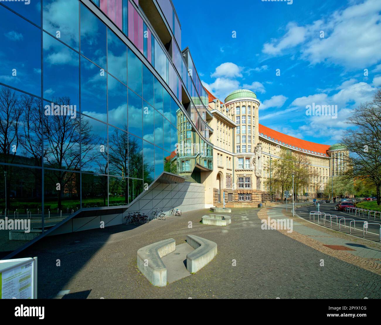 Foundation building of 1914 hi-res stock photography and images - Alamy