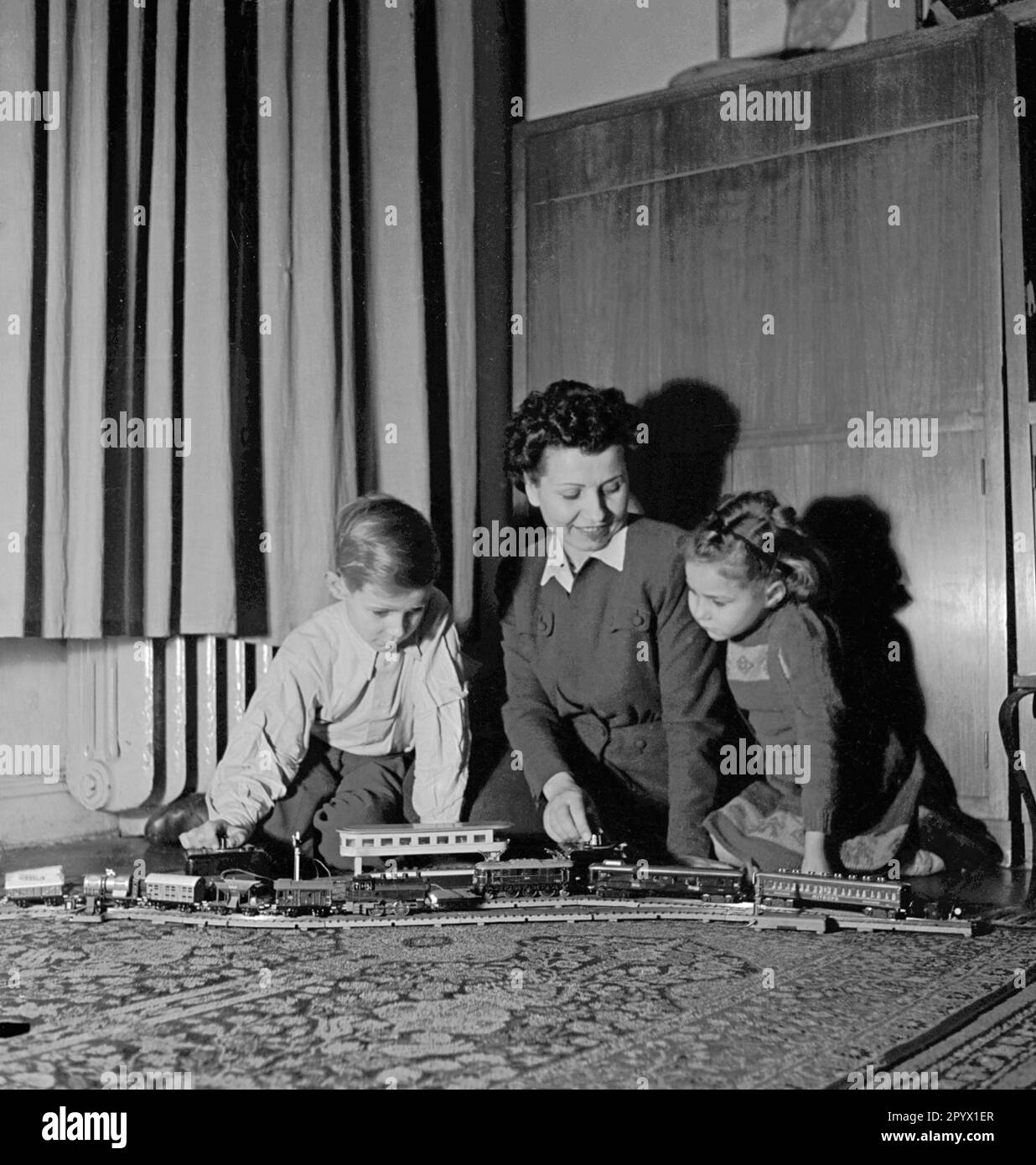 Affection scene Black and White Stock Photos & Images - Alamy